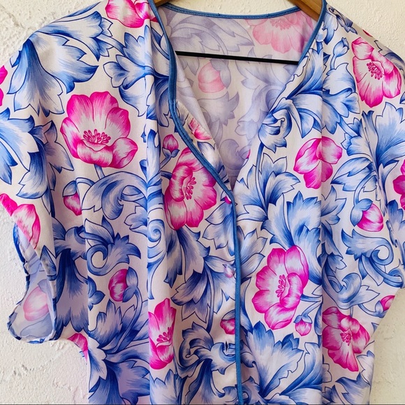 Vintage | Tops | Vintage Vsco Crop Lilac Pink Floral Silk Crop Top ...